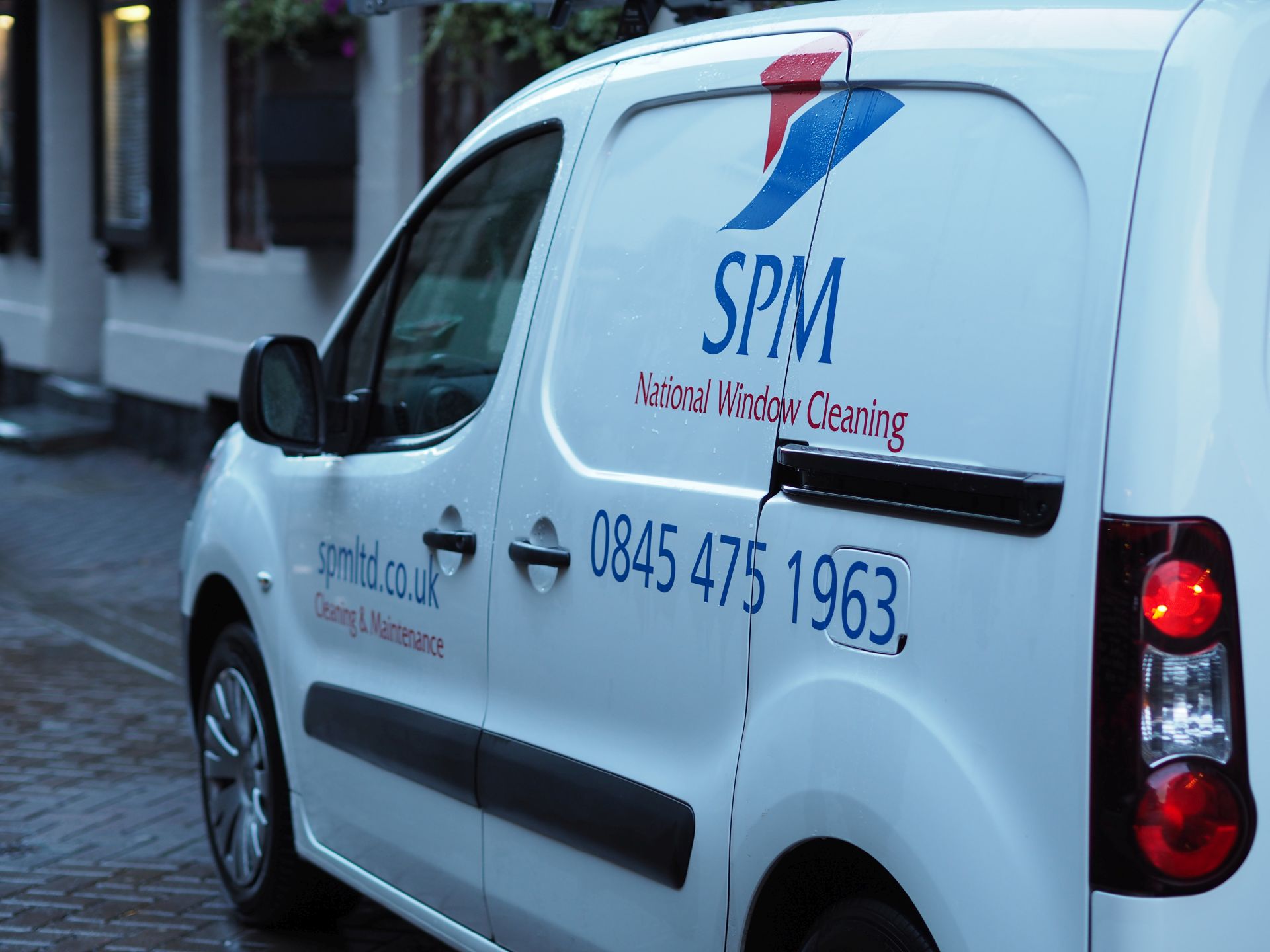 SPM Accredited as a Living Wage Employer - SPM Window Cleaning